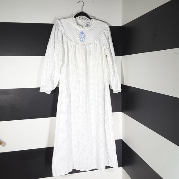 Lanz Of Salzburg | Intimates & Sleepwear | Lanz Of Salzburg Vintage ...